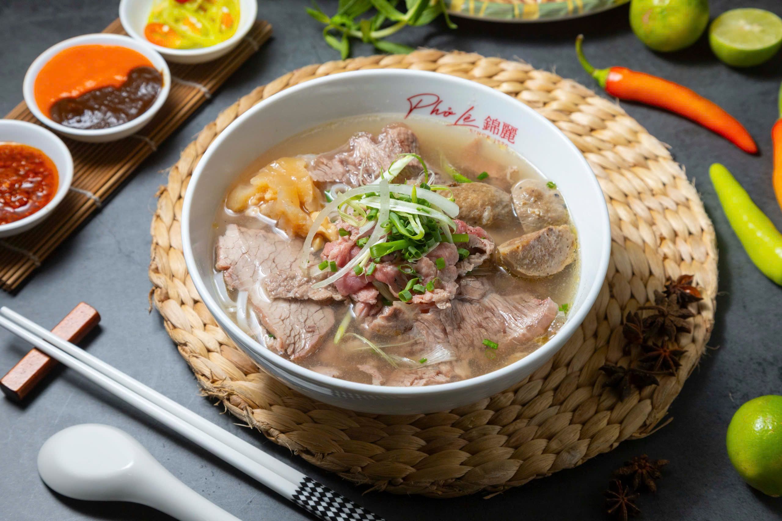 Best Pho in Saigon: Local Favorites & Hidden Gems near District 1